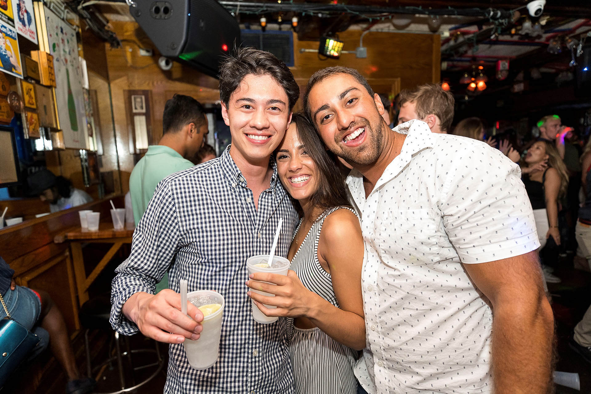 HAPPENINGS – Hangge Uppe | Chicago's Best Dive Club | Dance The Night Away